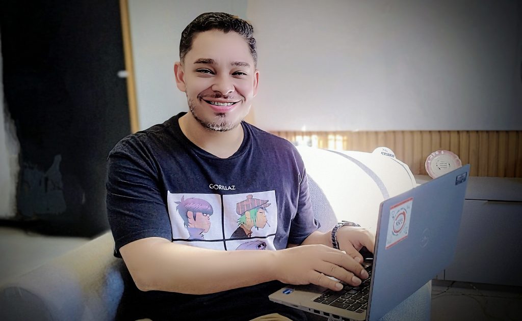 Henri Machado, Professor Capixaba, Conquista Vaga Em Prestigiada ...