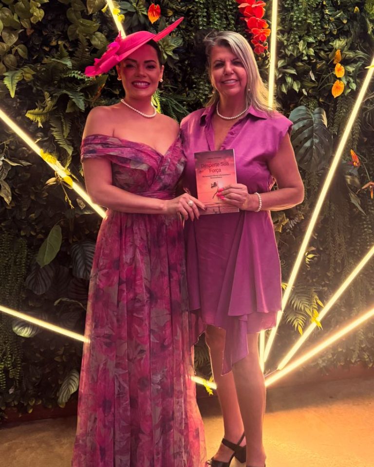 Sabrina lança livro com um maravilhoso cocktail - Brazilian Times