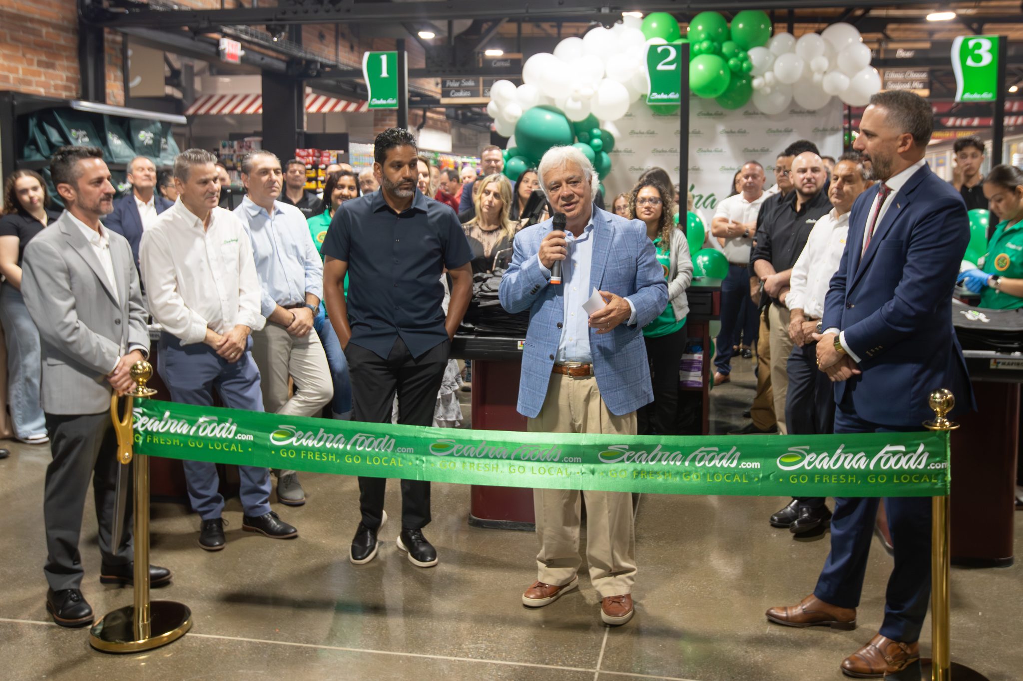 Seabra Foods inaugura supermercado em Worcester com promoções especiais ...