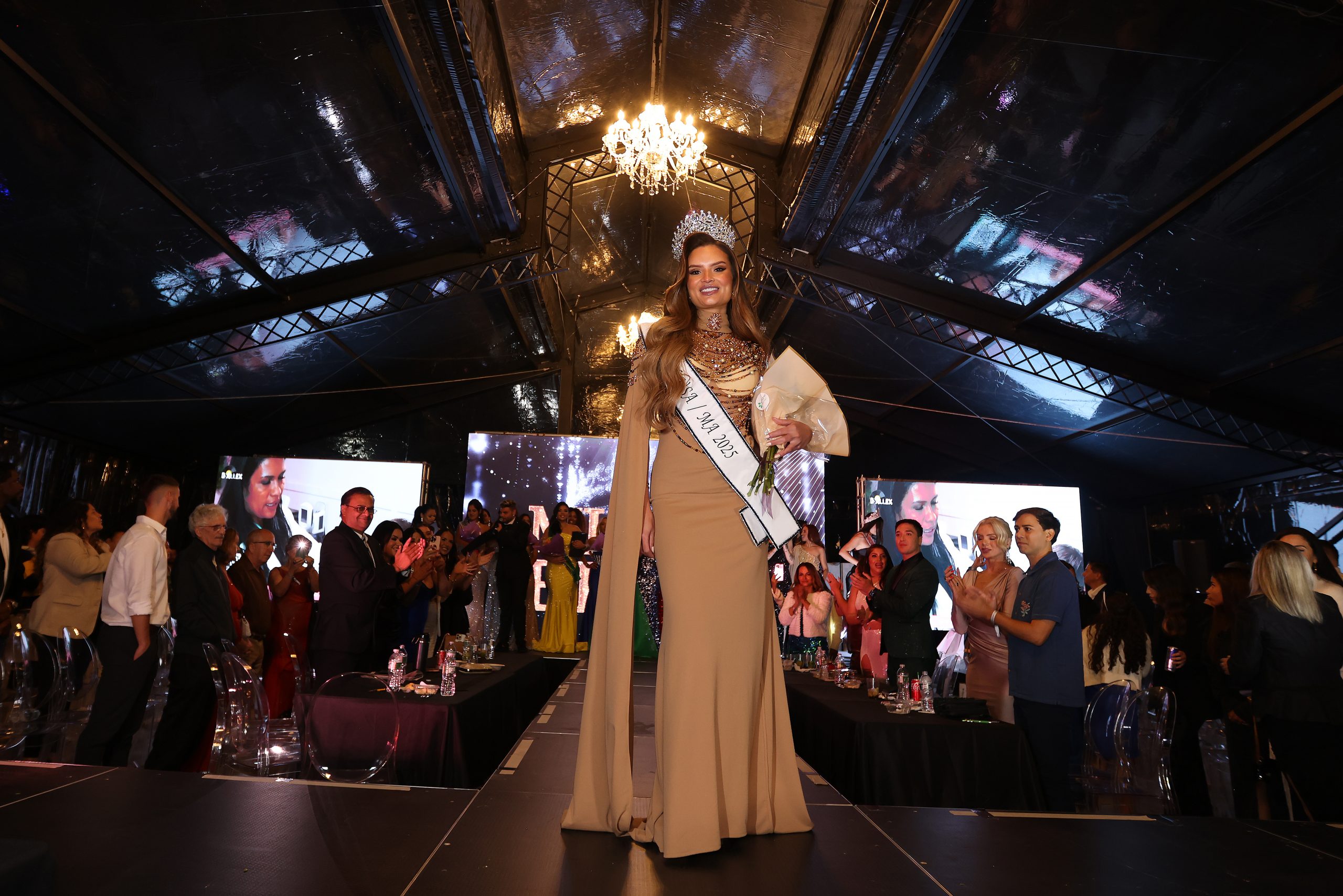 Evento cercado de glamour escolhe nova Miss Brasil USA Massachusetts ...
