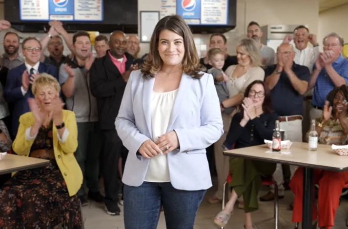 Erin Stewart Lança Campanha Ao Governo De Connecticut Com Apelo às ...