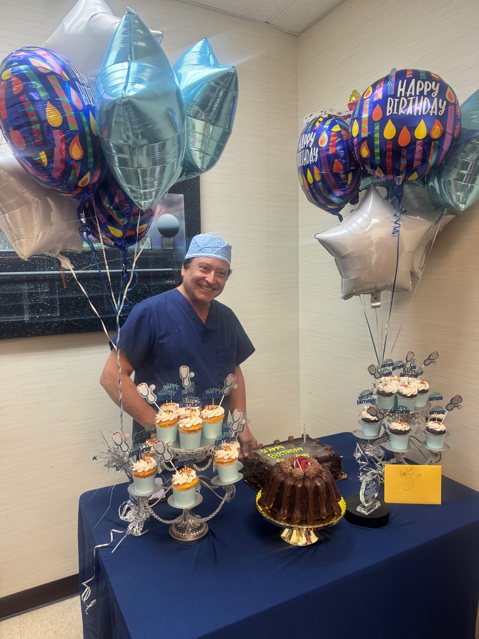 Coluna Claudia Filadelfia: Celebrando o Aniversário do Dr. Raphael ...